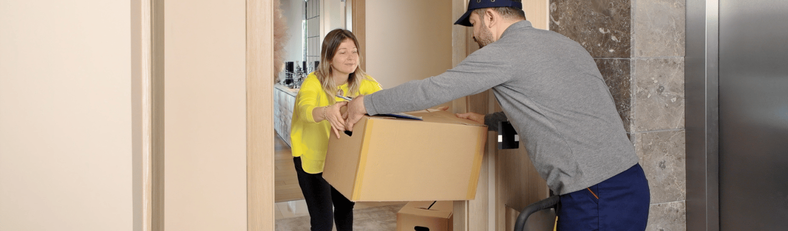 How To Send a Large Parcel | Large Parcel Delivery | Parcel2Go